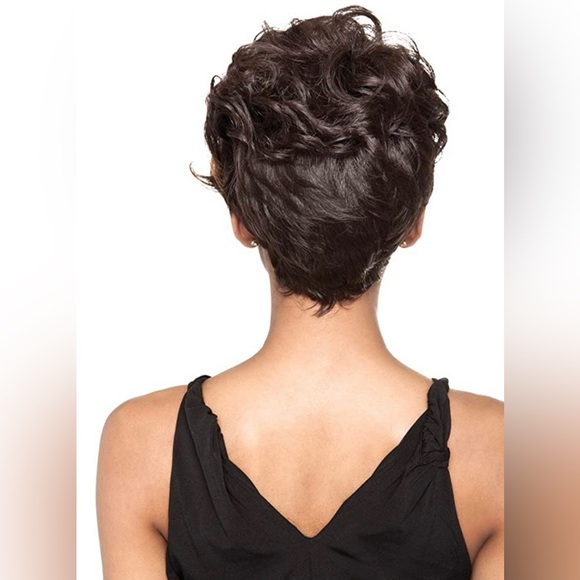 Isis | Hair | Isis Red Carpet Premiere Full Wig Rcp78 Keyshia F1b3 ...